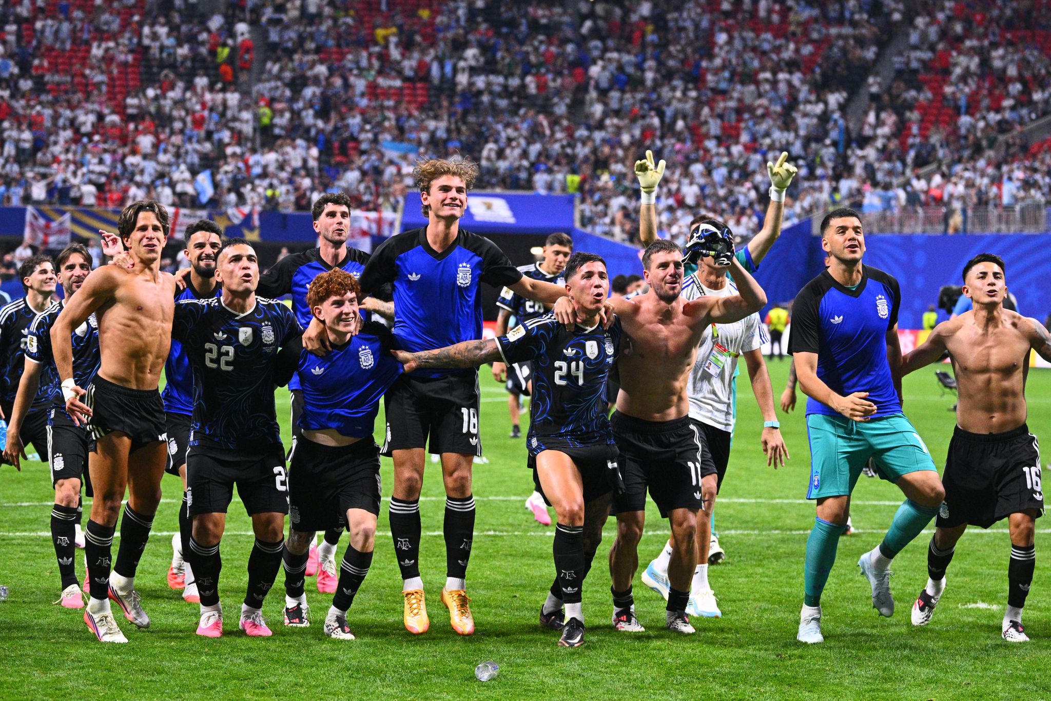 Holders Argentina Launch Late Rally To Beat England And Reach Final