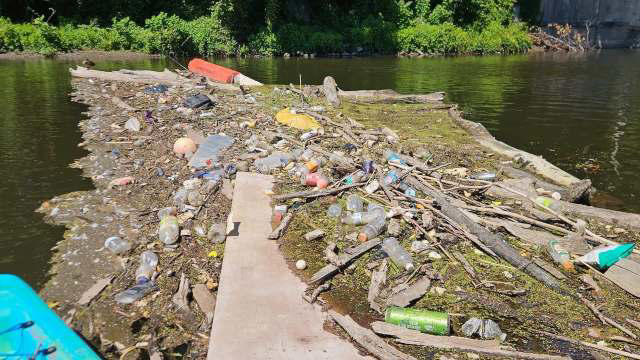 In Michigan, volunteers hauled 248,000 pounds of trash from waterways ...