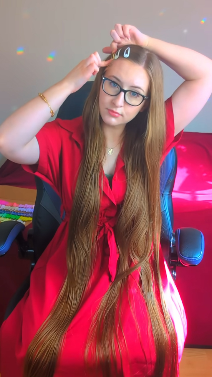 Can 150 hair clips control knee-length hair? Satisfying ASMR hair ...