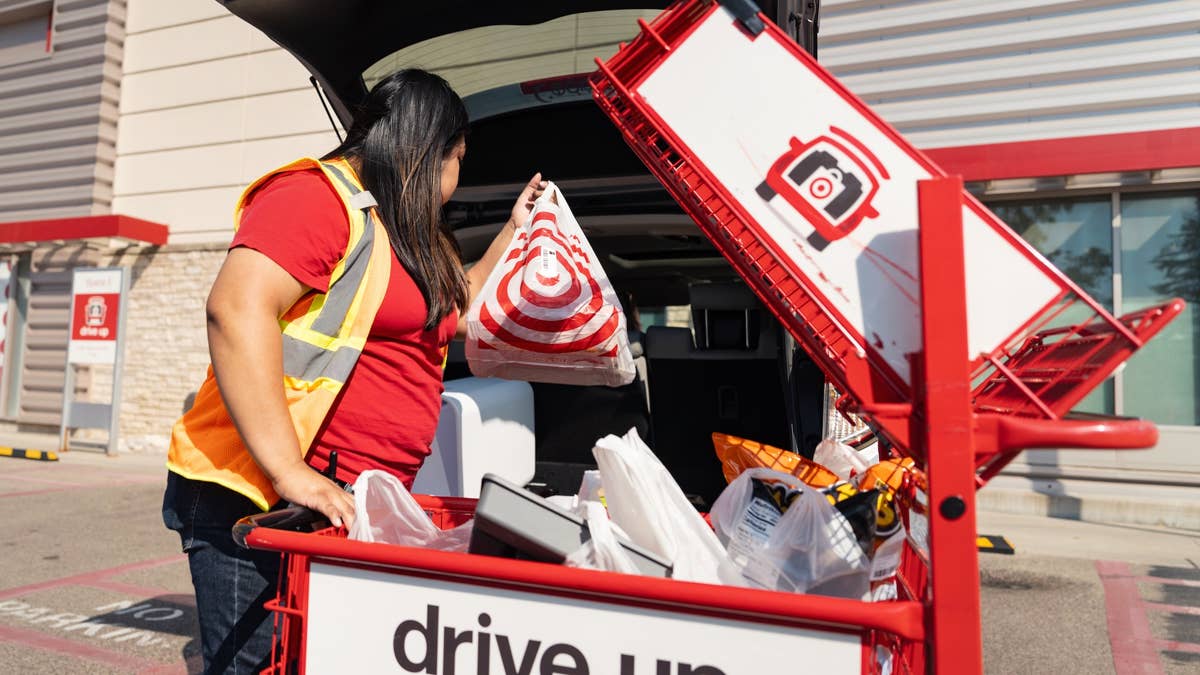 Target's new tech speeds up drive up orders by 30 seconds, saving ...