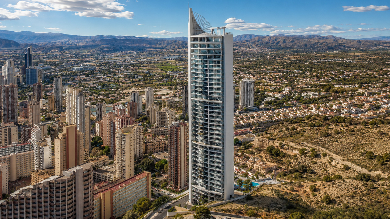 Can you spot Torre Lugano above Benidorm