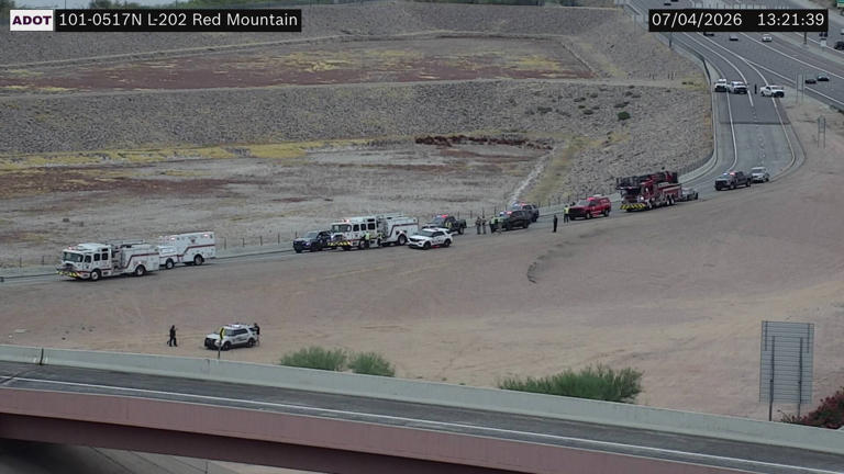 Deadly crash closes major transition ramp near Tempe