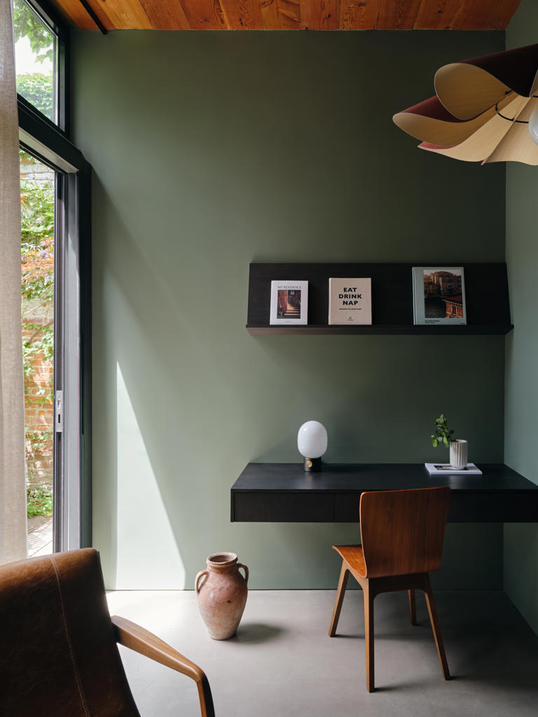 What color to paint your home office, according to color psychology ...