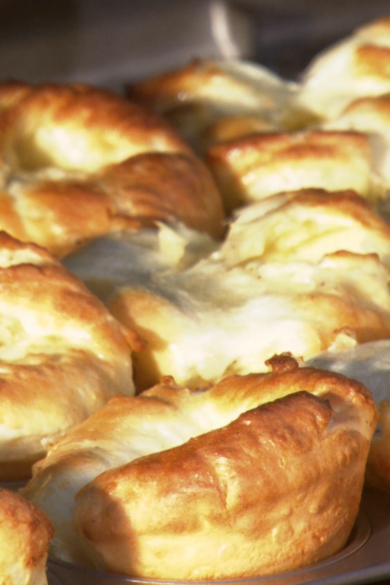 Barbecue Yorkshire pudding with prime rib drippings
