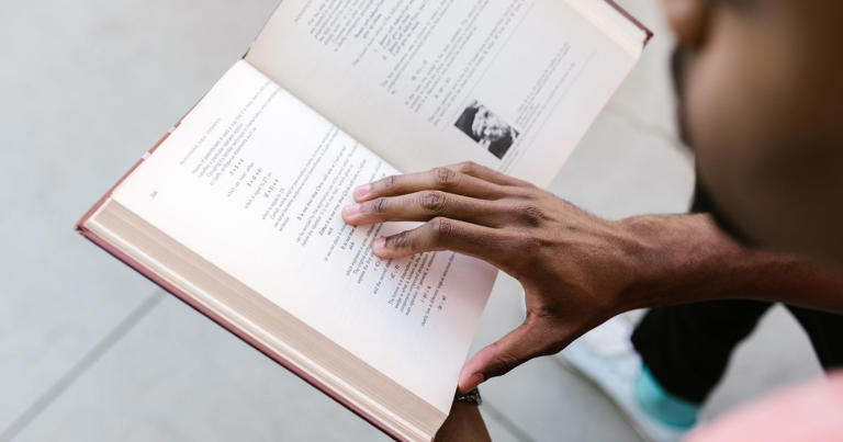 People who are insecure about their intelligence say these 9 phrases