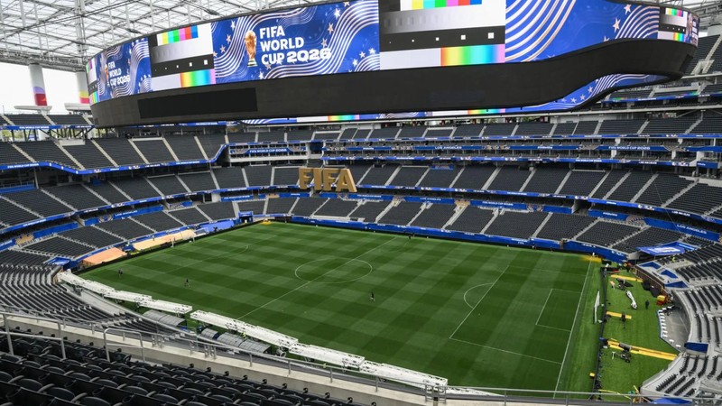 European fan blown away by American football FIFA World Cup stadiums