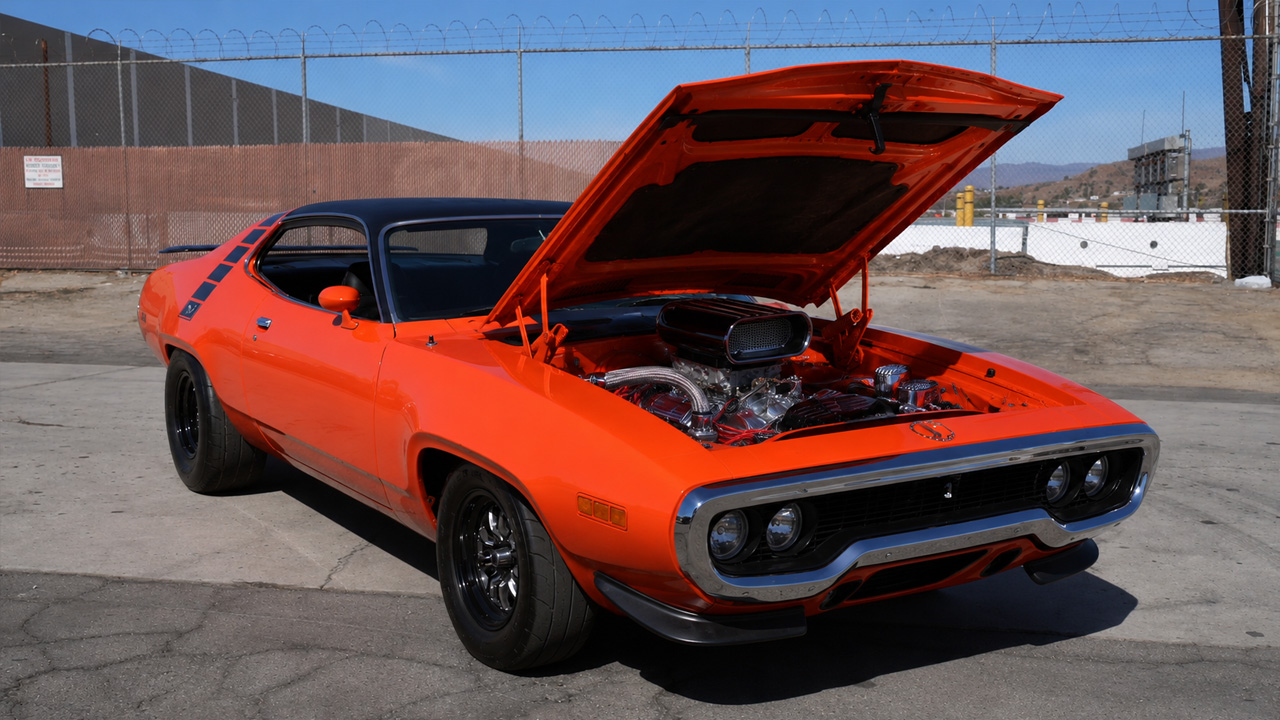 This modified 650 HP Road Runner still looks original