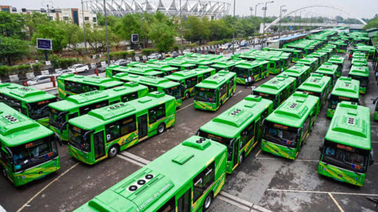 No curtains, no unsafe stops, driver verification: Delhi govt announces ...