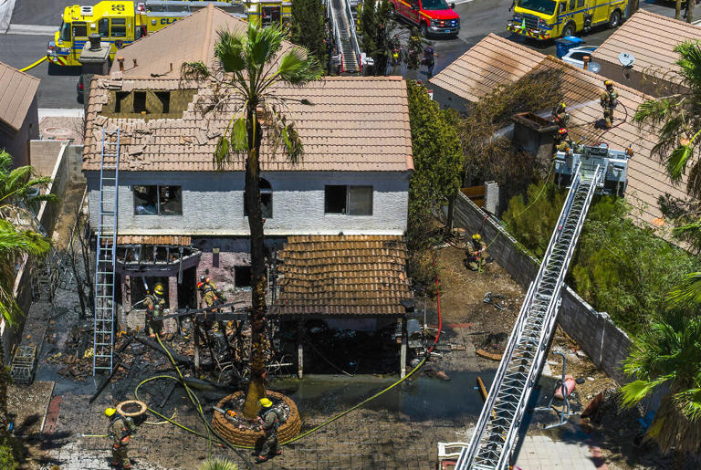 woman-injured-dog-dies-in-2-alarm-house-fire-in-western-las-vegas-valley