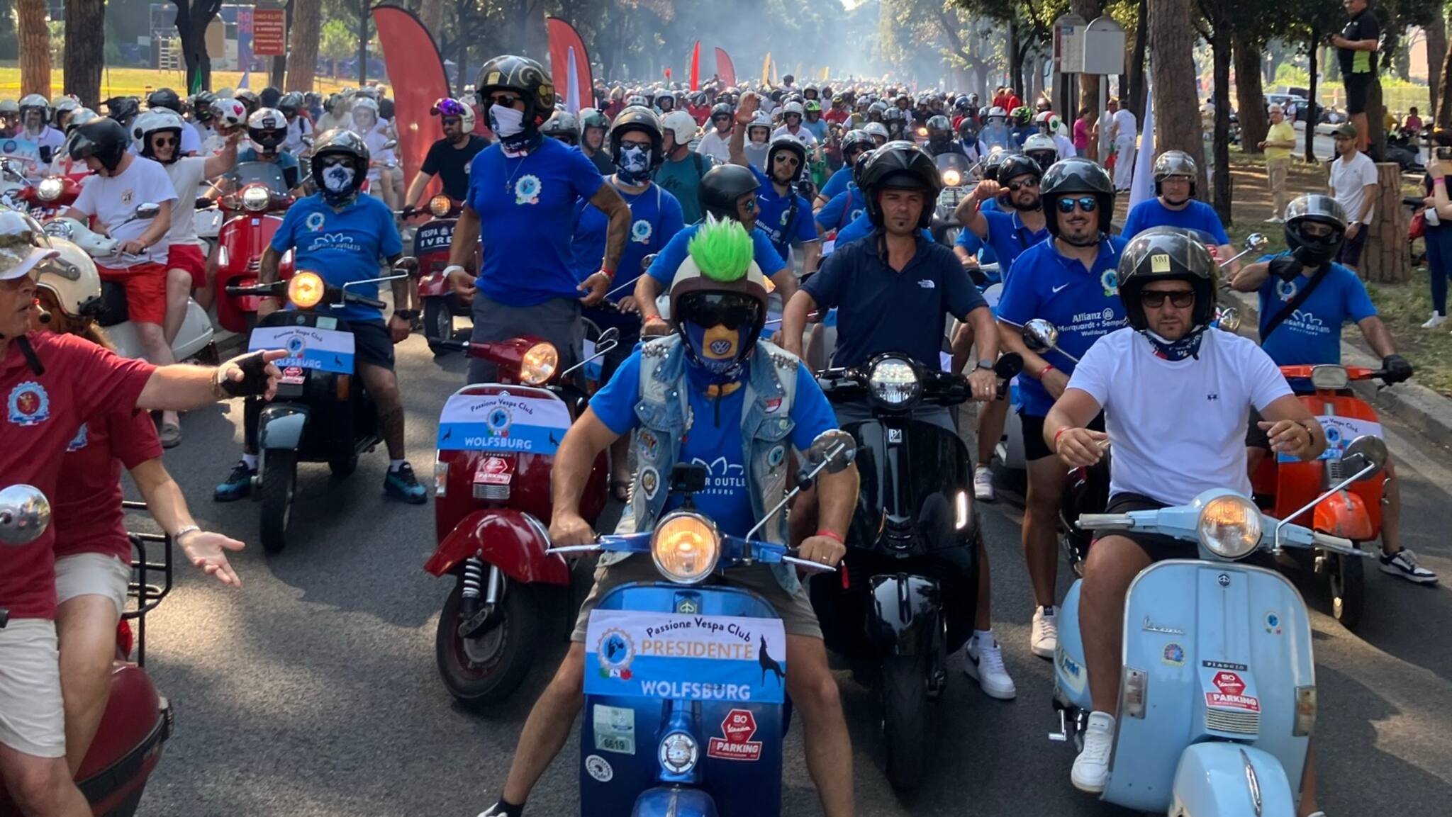Mit Der Vespa Durch Italien