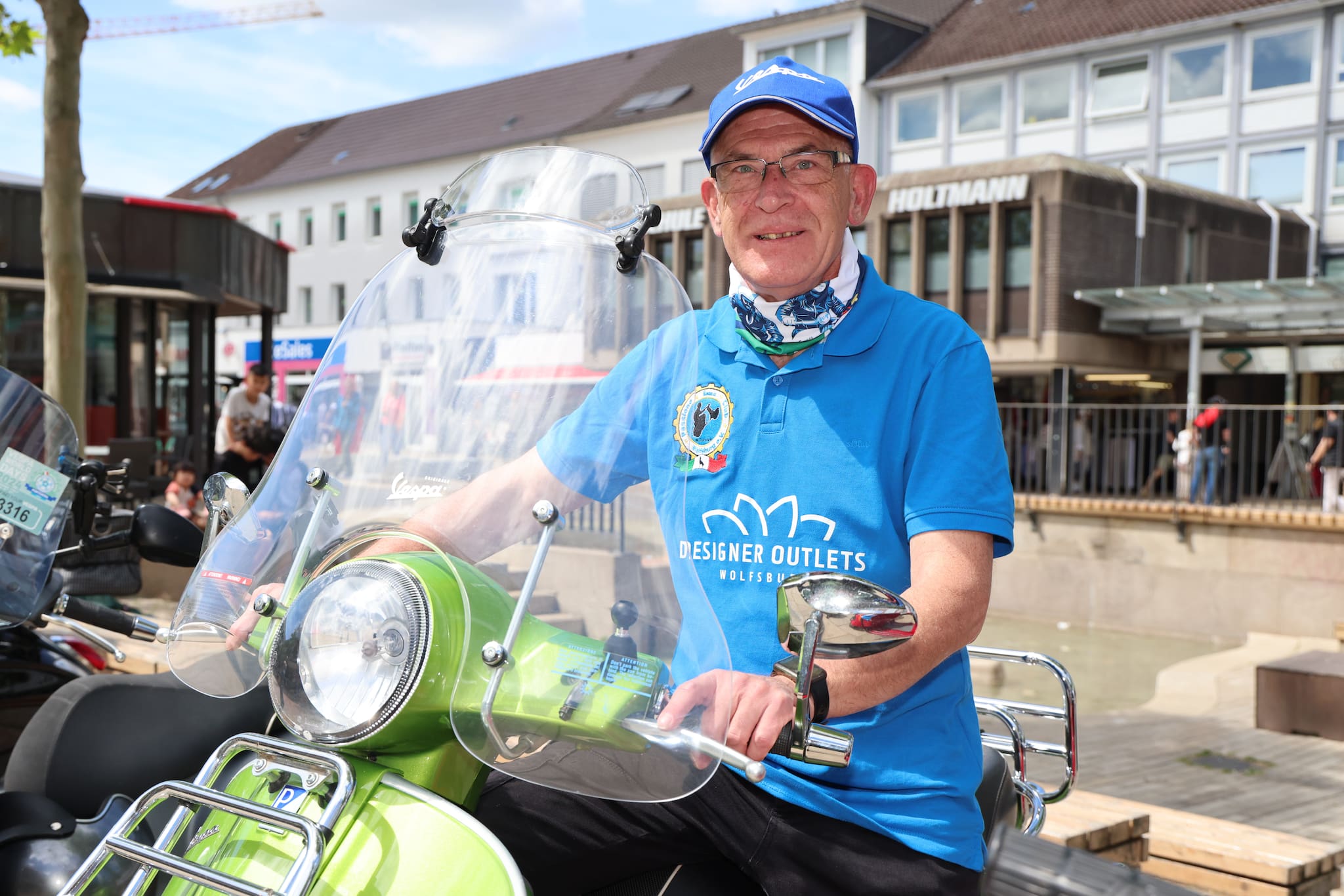 Mit Der Vespa Durch Italien