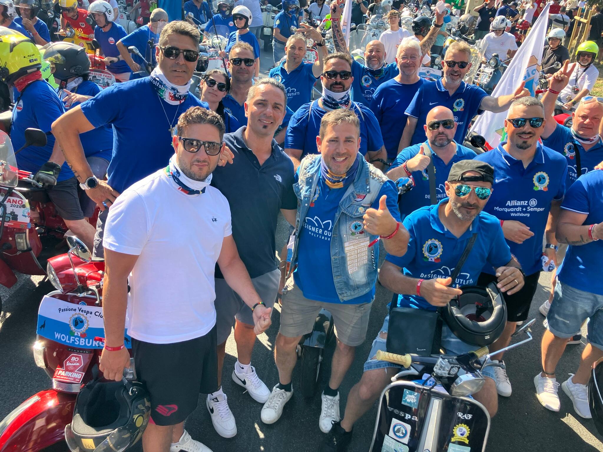 Mit Der Vespa Durch Italien