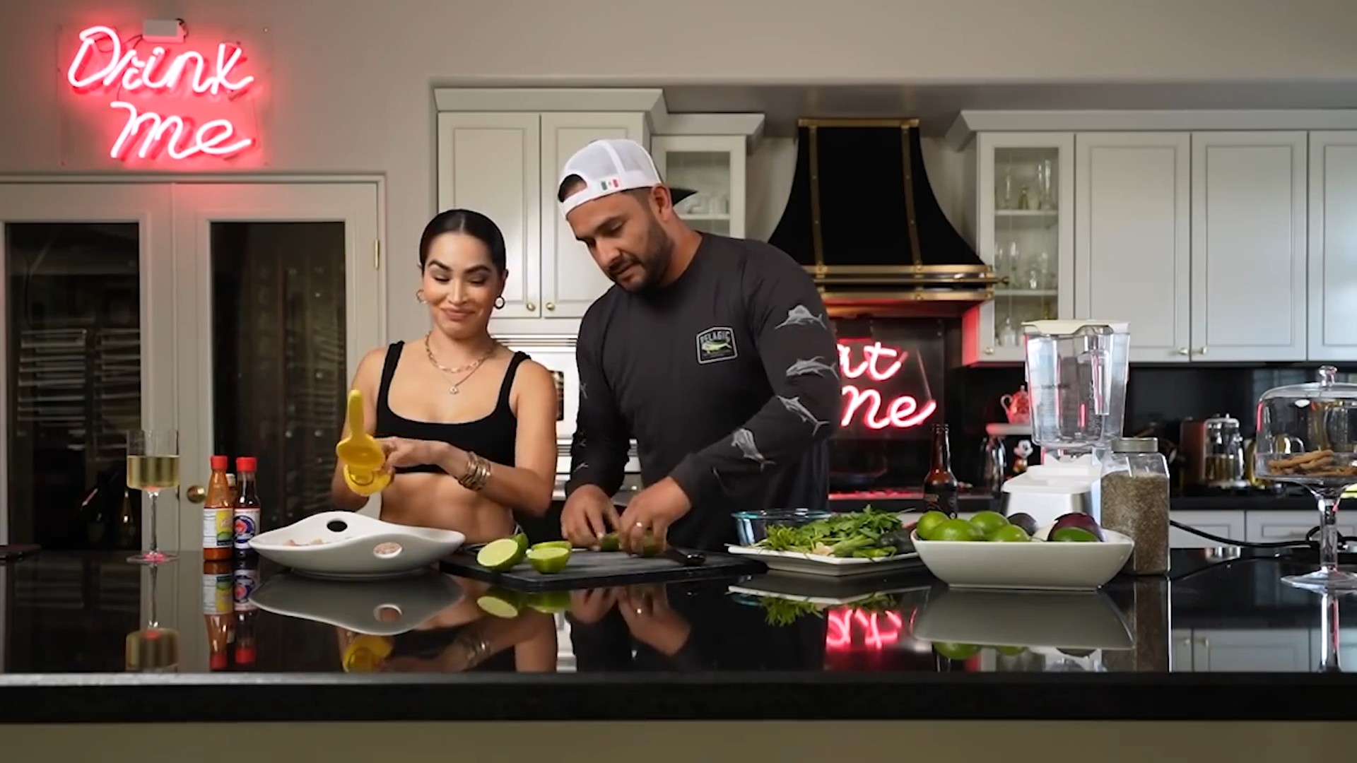 How to make aguachile: Fresh and spicy Mexican seafood recipe