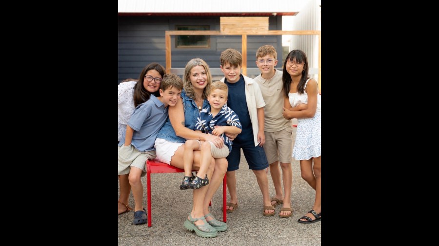 Grand Haven school board mourns teacher, children killed in murder-suicide
