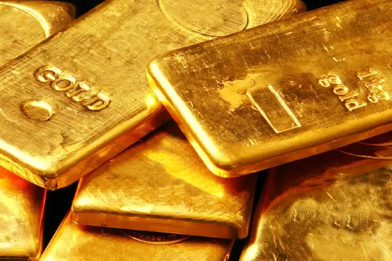 Gold’s slide near $4,000 is a liquidity test crypto can’t ignore