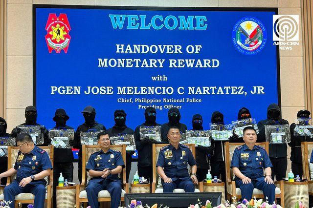 PNP hands out P9.2M in cash reward to civilian informants