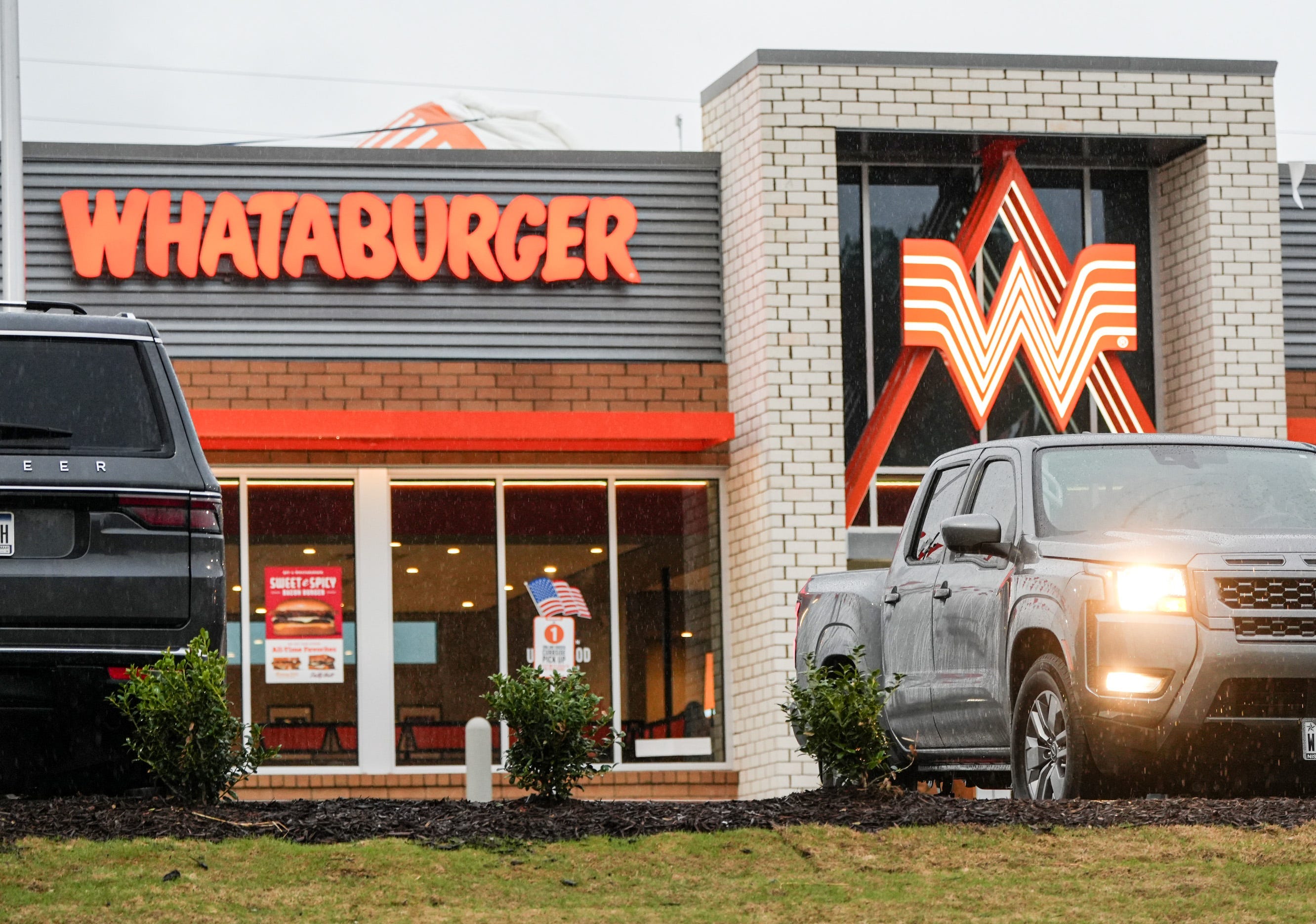Celebrate National Whataburger Day with this BOGO deal