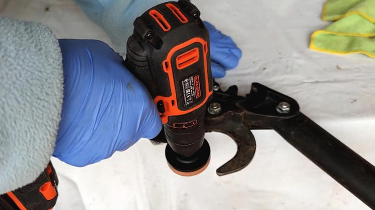 Easier than using a metal file: Sharpen garden shears with a drill ...