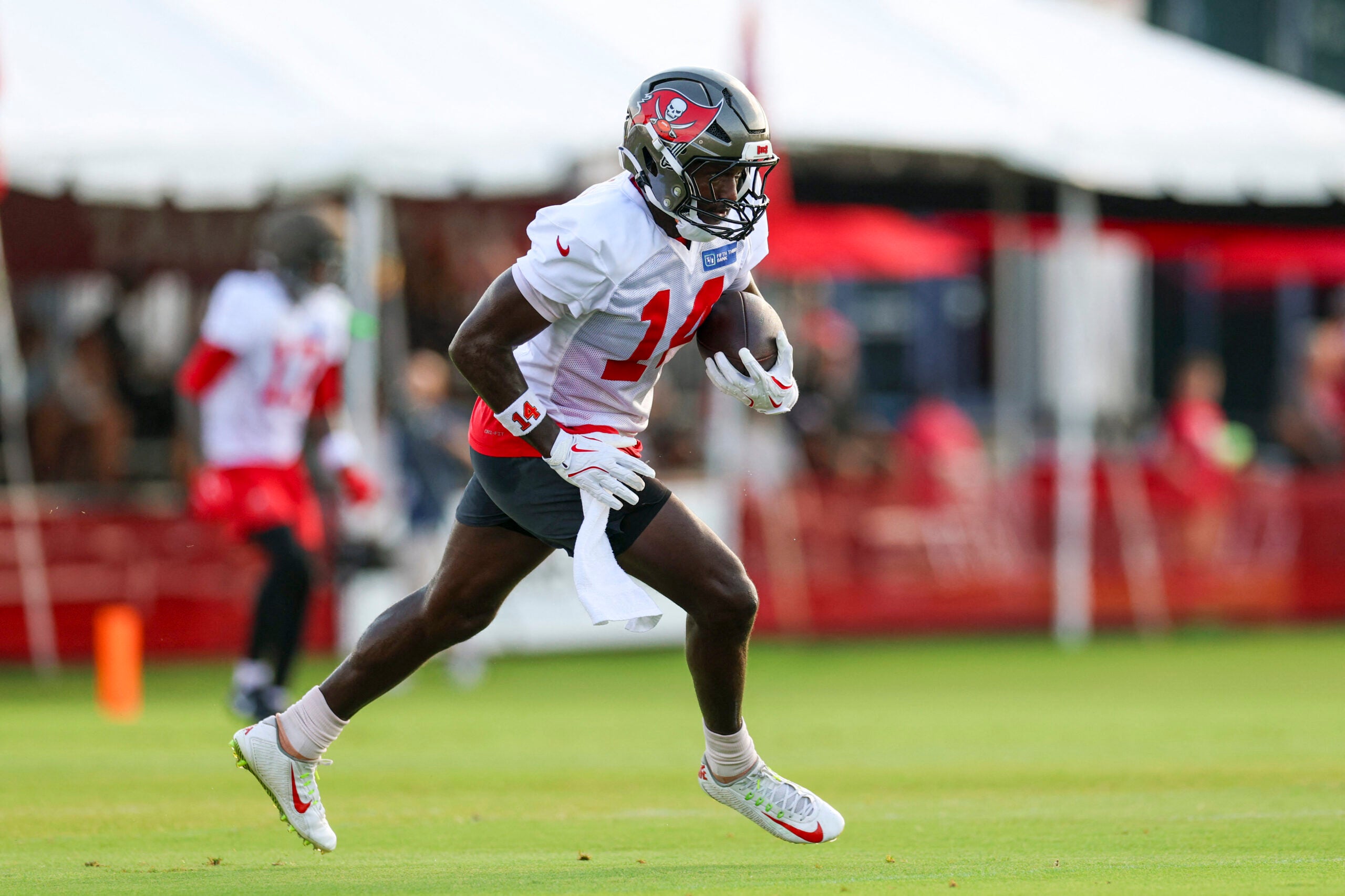 Chris Godwin Jr. and Graham Barton highlight list of Buccaneers players ...