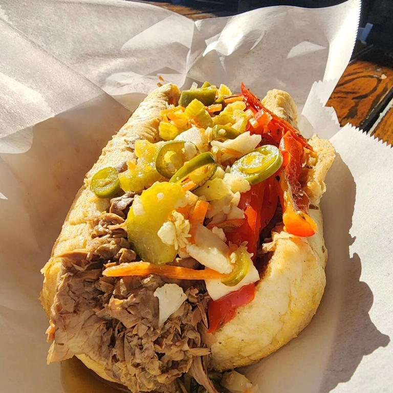 Owner of KCK hot dog stand is retiring, but this pop-up is taking it over