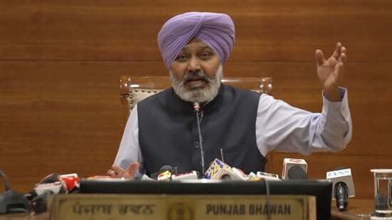 Ed Letter On Aap Leaders Aide To Dgp Kicks Up Political Storm