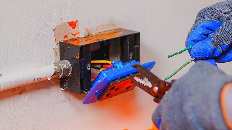 What the orange color means on electrical wires in your home