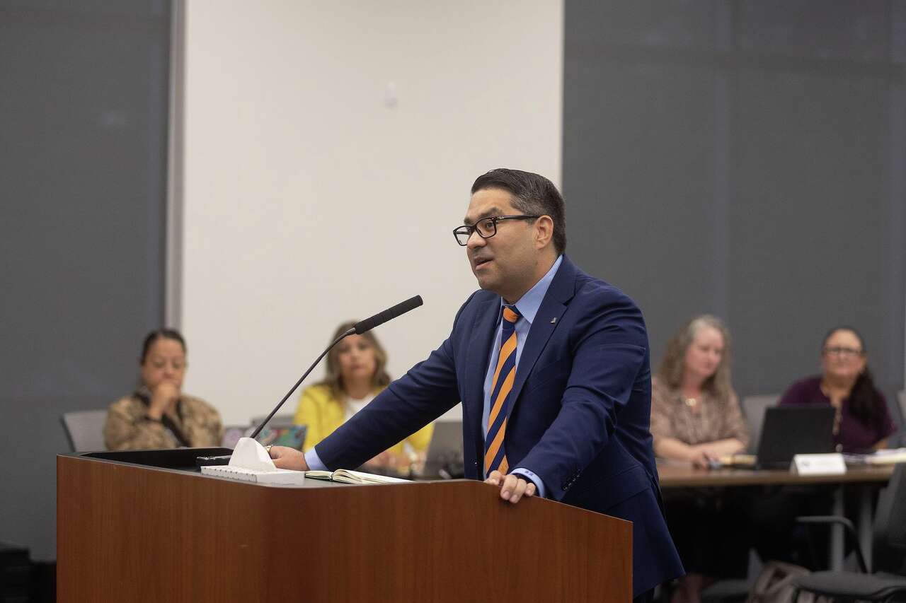 SAISD to use state curriculum that has drawn criticism over religious ...