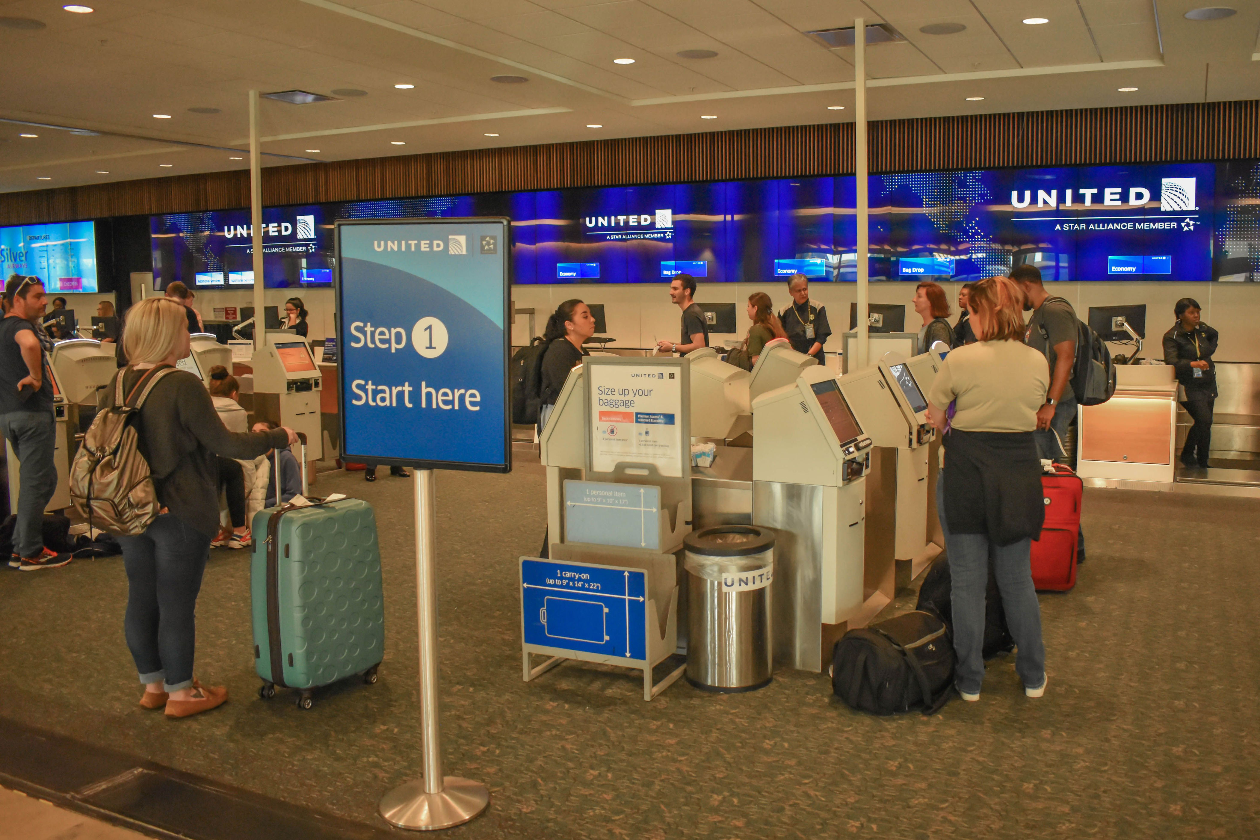 Us Airport Implements First Ever Checked Baggage Rule For American