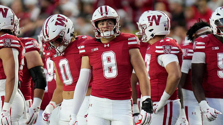 Wisconsin football stars past and present stake claim in legendary ...