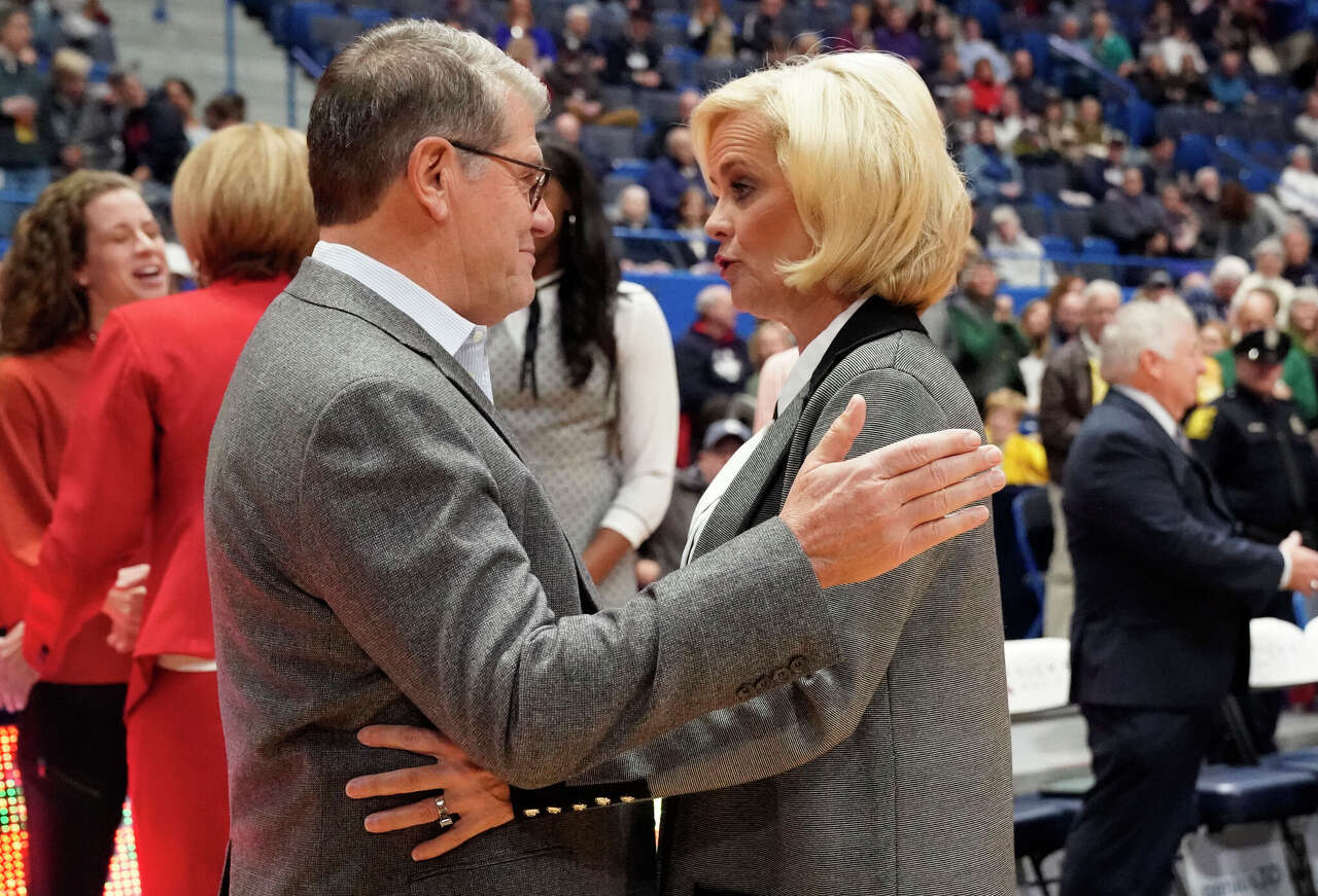 UConn women's basketball team will face LSU in the 2026 ESPNW ...