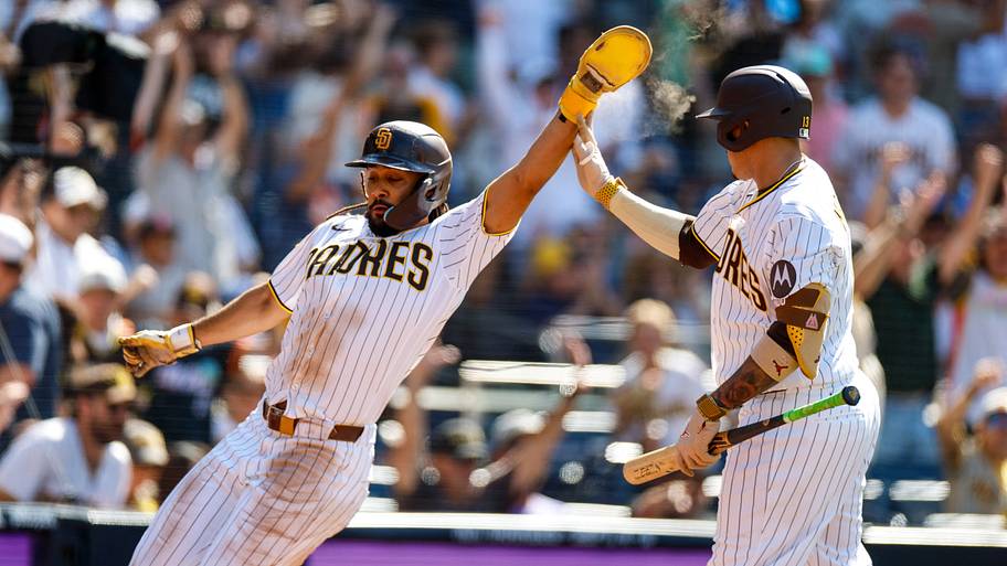 Padres' playoff odds soar amid dominant stretch since trade deadline
