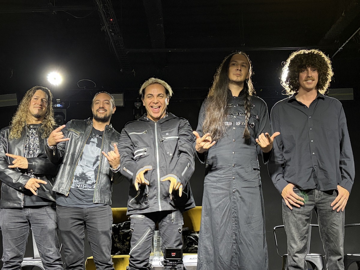 Cristian Castro y su banda La Esfinge apuestan al rock en su próximo disco