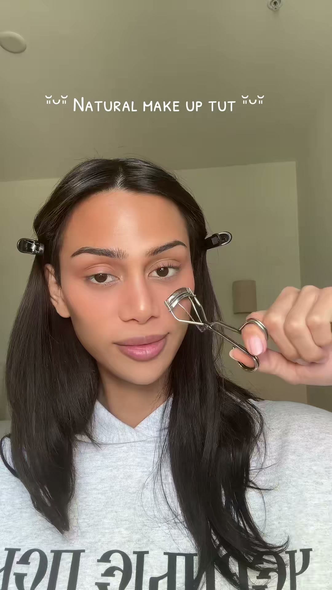 Natural makeup tutorial for a fresh everyday glow