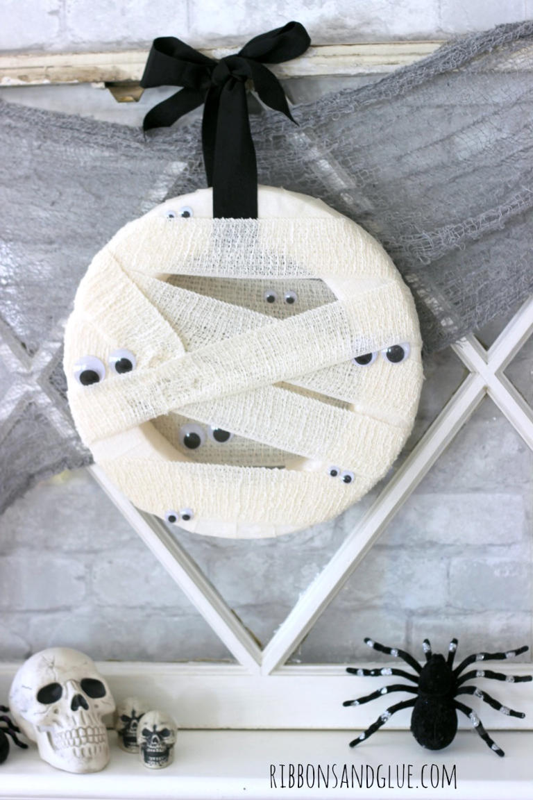 Halloween crafts for kids: 50 spooky projects!