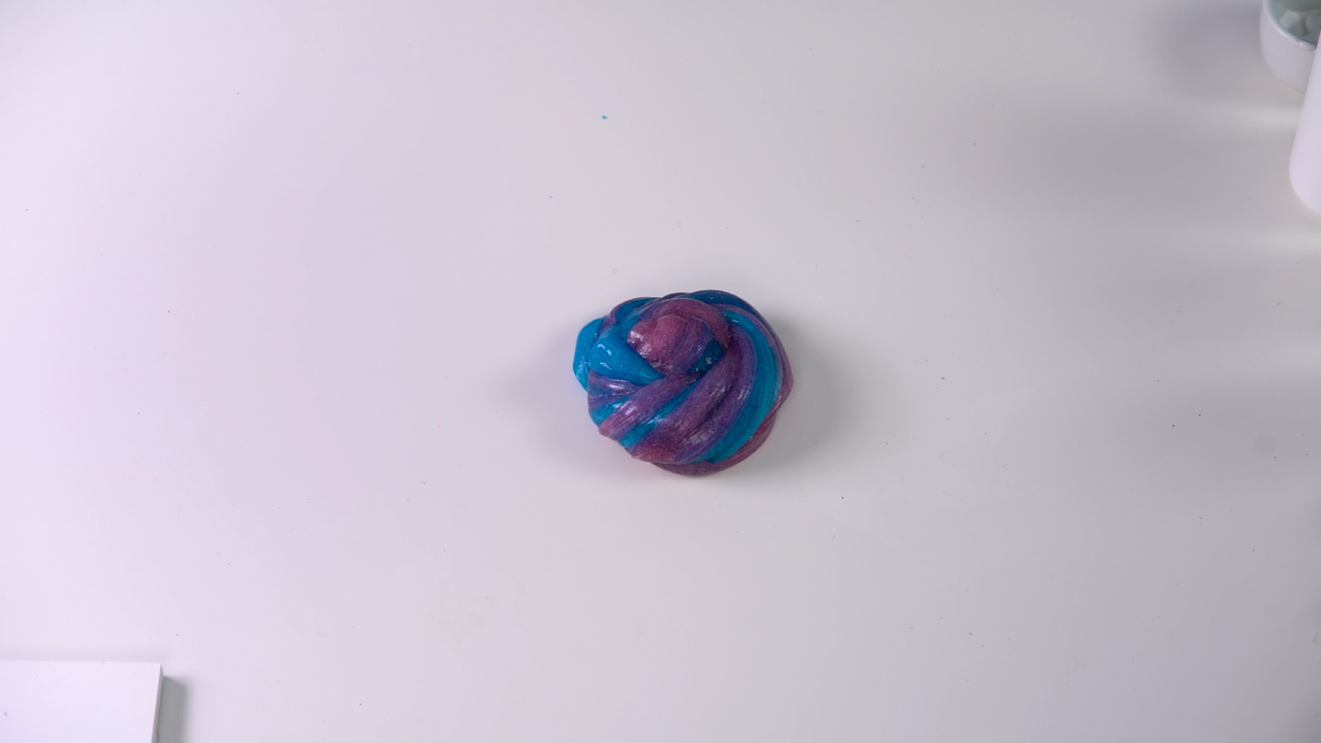 Make magical unicorn slime at home