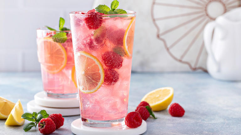 12 best cocktail books for beginners