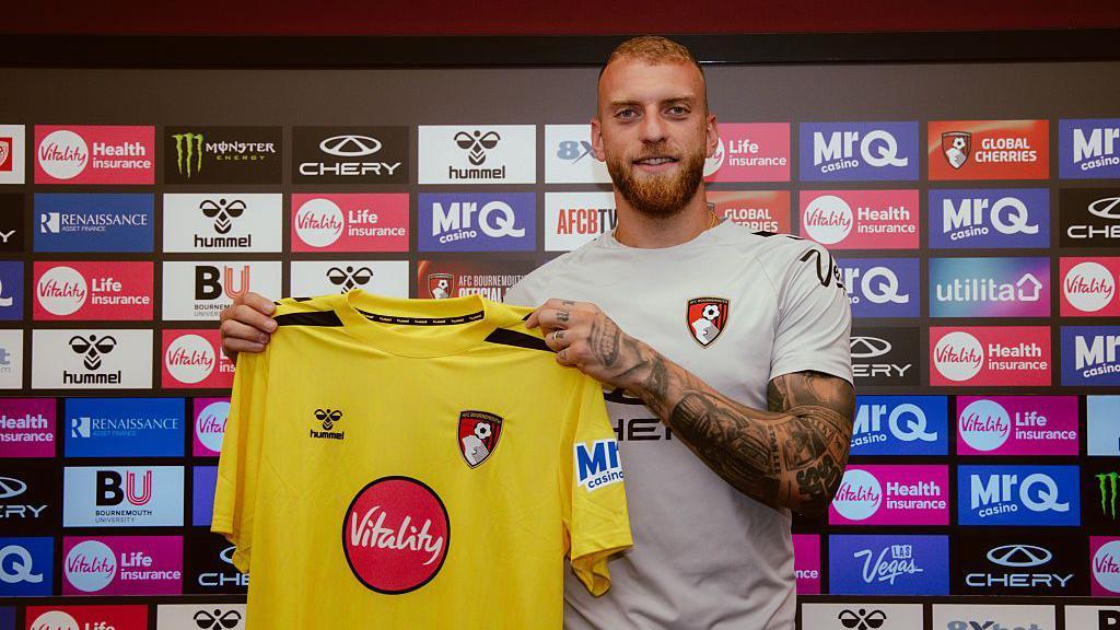'I felt the club's desire to have me here' - Di Gregorio joins Cherries ...