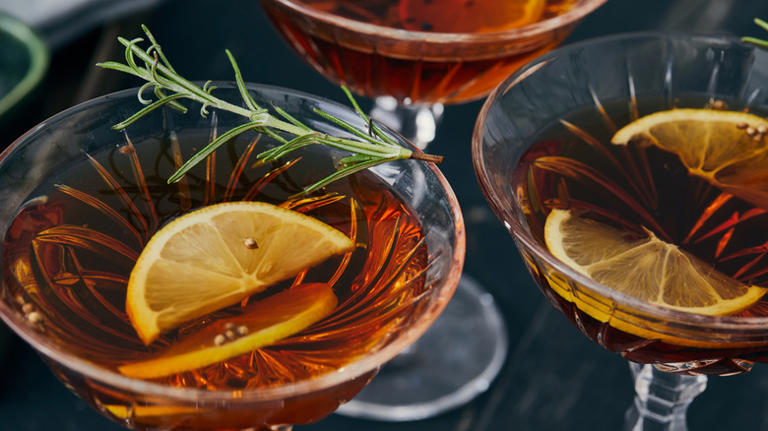 12 best cocktail books for beginners