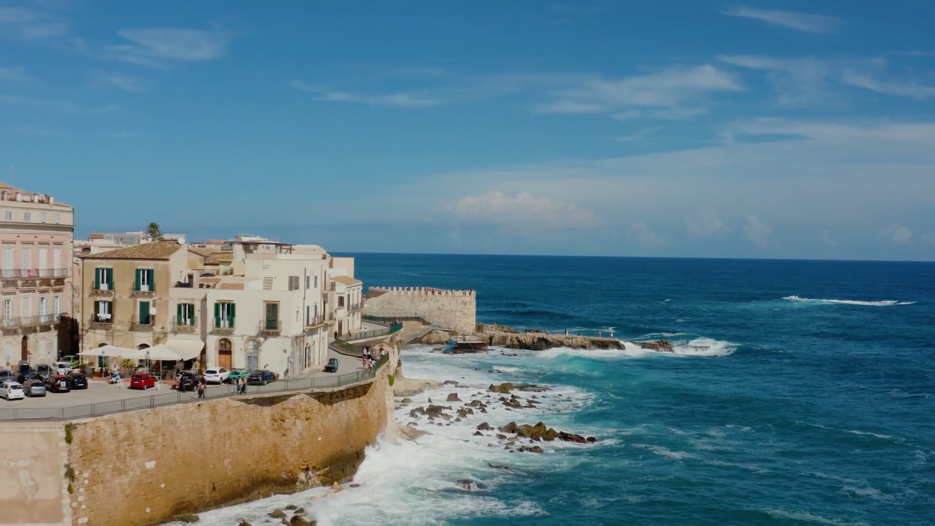 Syracuse, Sicily: Drone tour of Italian white-stone coast