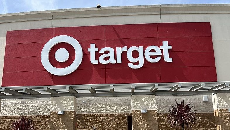 Target Halloween Costume Controversy See Photo And Learn How The Clown 6862