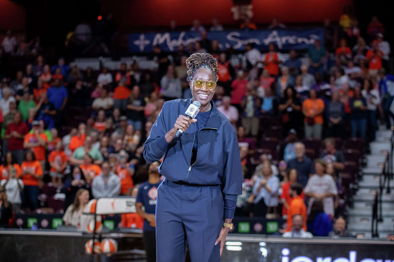 Tina Charles Spent Nine Years In Connecticut Her Final Sun Honor