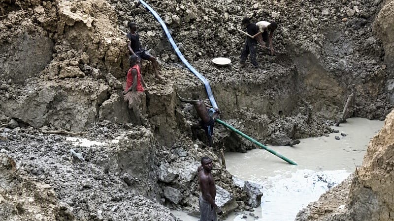 Death toll rises above 100 in Central African Republic mine collapse