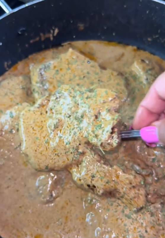 The secret to creamy lemon pepper pork chops