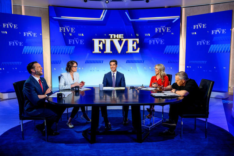 Fox News Star Emily Compagno Delivers Emotional Goodbye As She Moves To