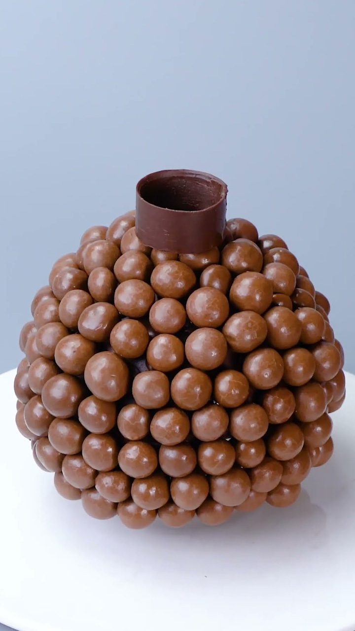 Step by step guide to crafting a perfect chocolate dessert bomb