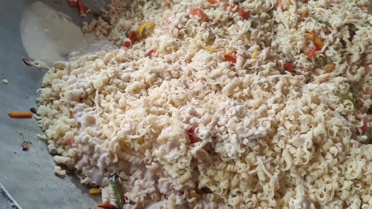 Village Granny Makes Creamy Cheese Pasta That Puts Takeout To Shame
