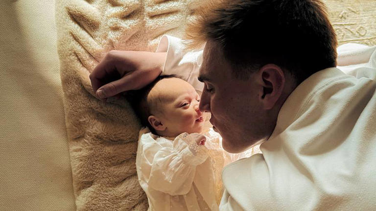 Denver Broncos Qb Bo Nix Pens A Letter To His Daughter Riley