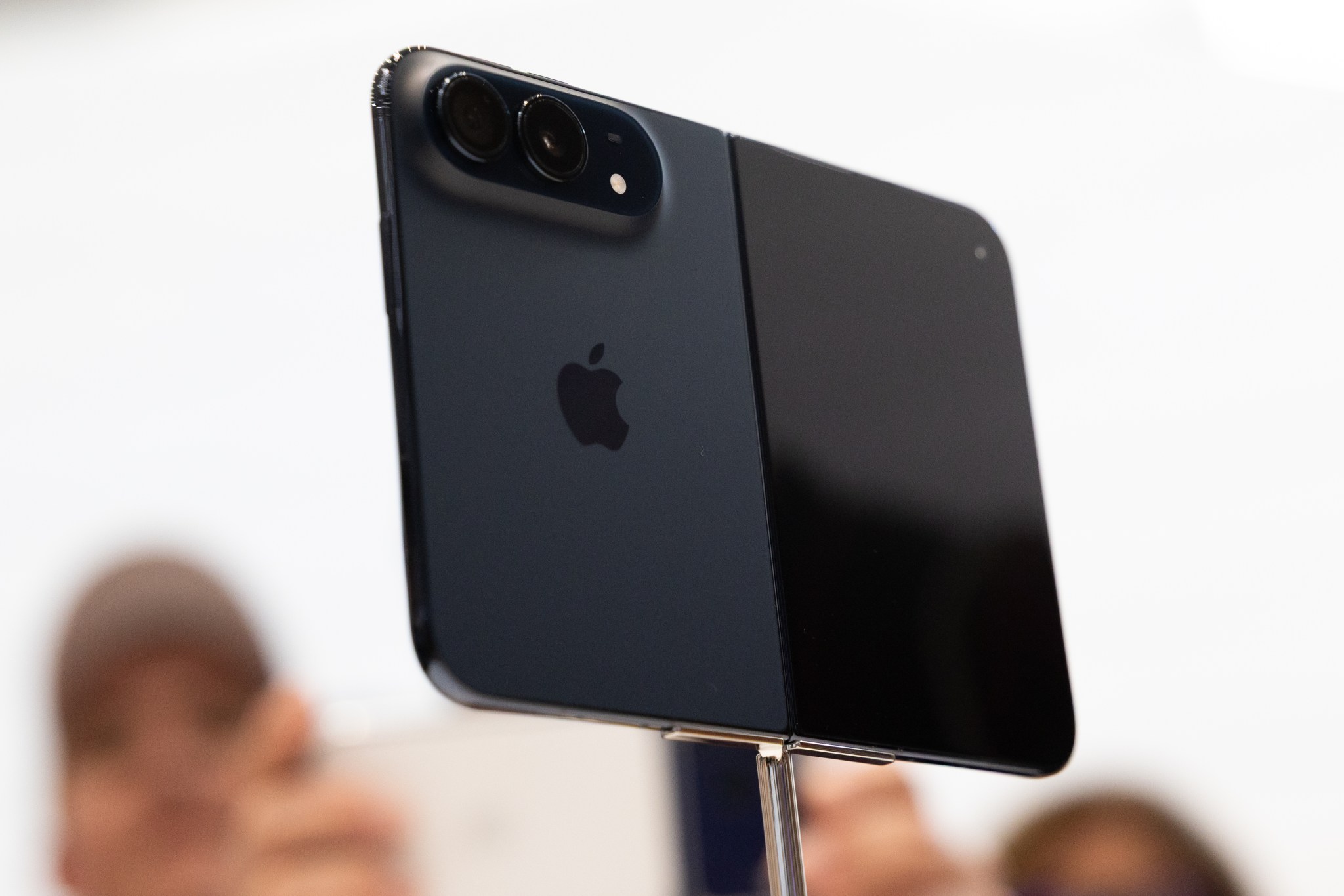 Apple Announces Foldable Iphone Duo