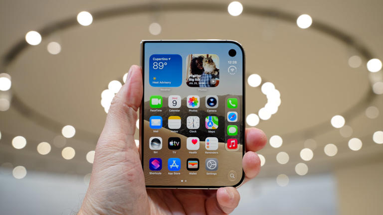 Hands on with Apple's first foldable phone: The iPhone Duo redefines ...