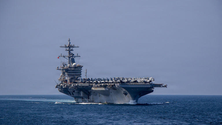 USS »Abraham Lincoln«: Crew steigt nach Langzeiteinsatz in Thailand aus